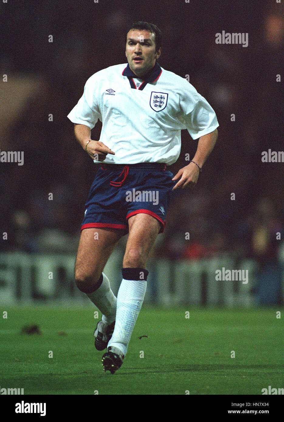 NEIL RUDDOCK ENGLAND & LIVERPOOL FC 18 November 1994 Stock Photo - Alamy