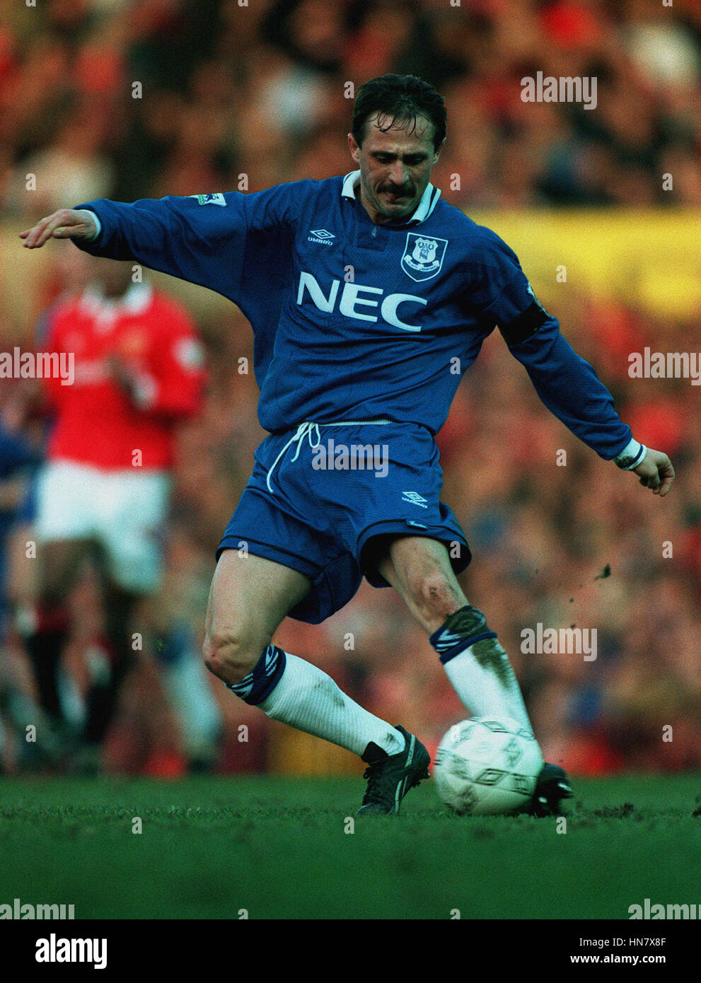 ROBERT WARZYCHA EVERTON FC 24 January 1994 Stock Photo - Alamy