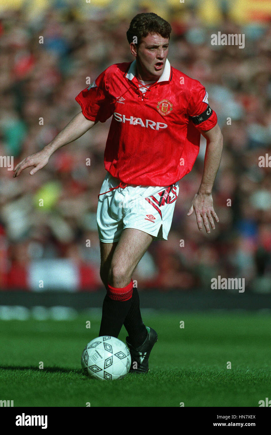 STEVE BRUCE MANCHESTER UNITED FC 27 April 1994 Stock Photo - Alamy