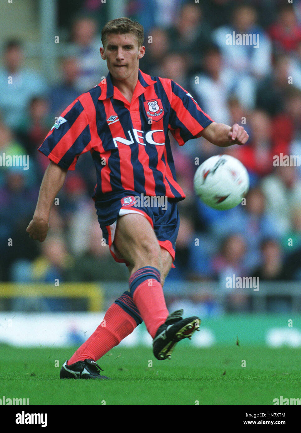 MATTHEW JACKSON EVERTON FC 13 September 1994 Stock Photo - Alamy