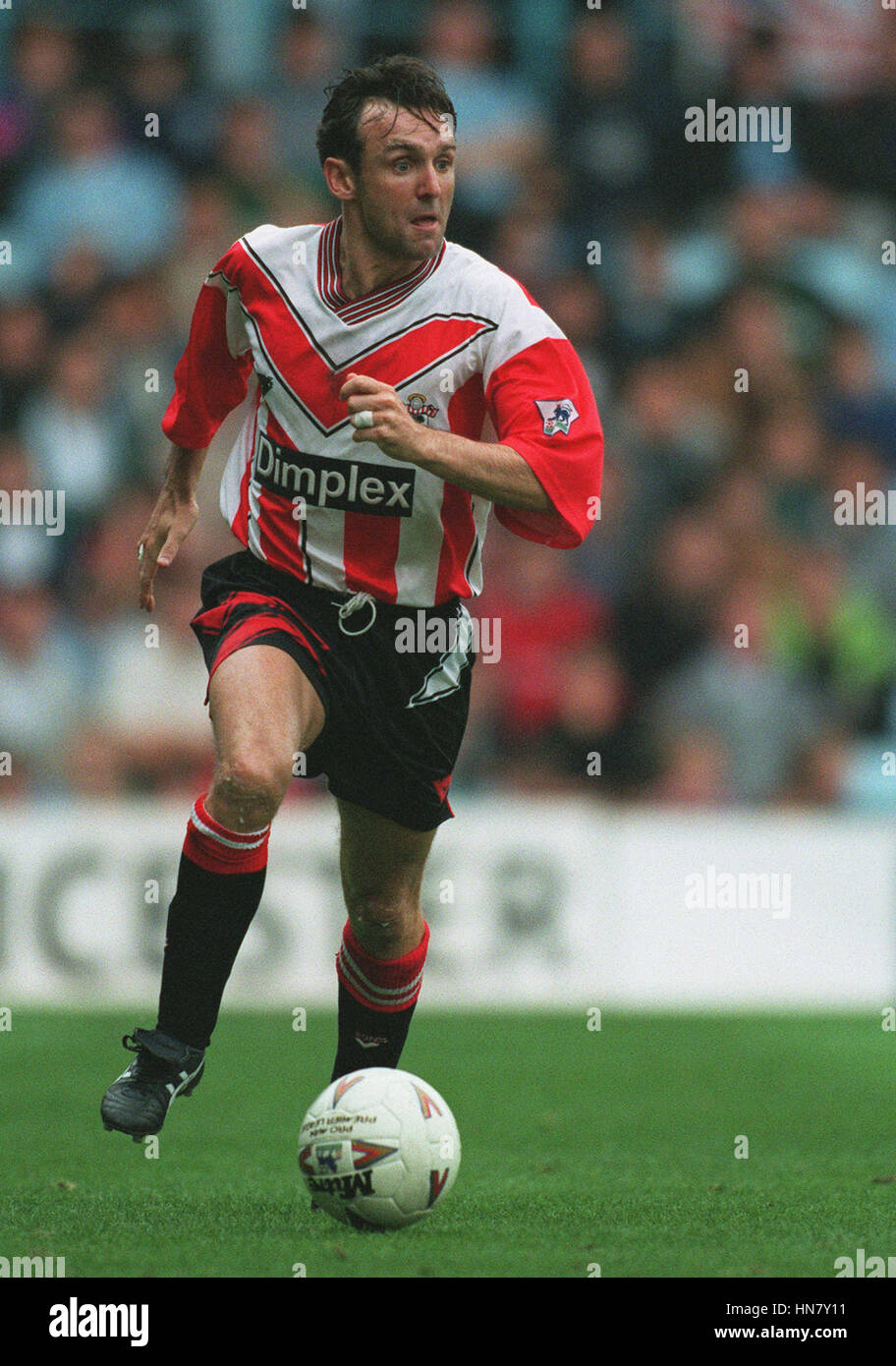 PAUL ALLEN SOUTHAMPTON FC 26 September 1994 Stock Photo - Alamy