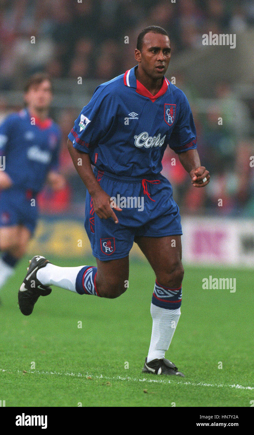 DAVID ROCASTLE CHELSEA FC 28 September 1994 Stock Photo - Alamy