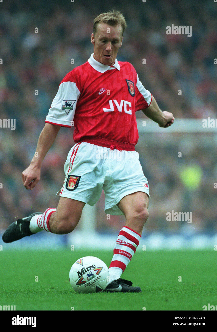 LEE DIXON ARSENAL FC 06 October 1994 Stock Photo - Alamy