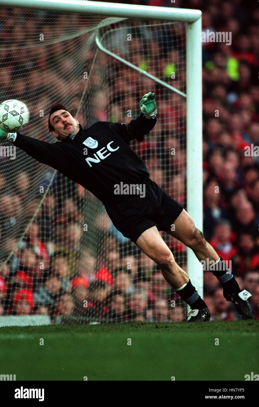 Neville southall hi-res stock photography and images - Alamy