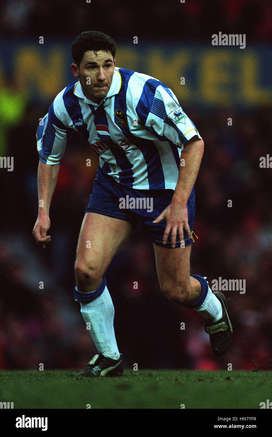 DAVID HIRST SHEFFIELD WEDNESDAY FC 14 February 1994 Stock Photo - Alamy