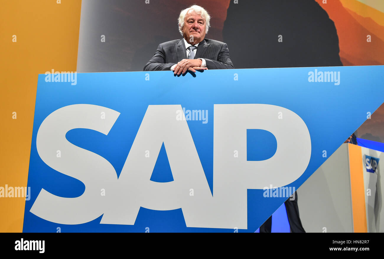 Konzernlogo hi-res stock photography and images - Alamy