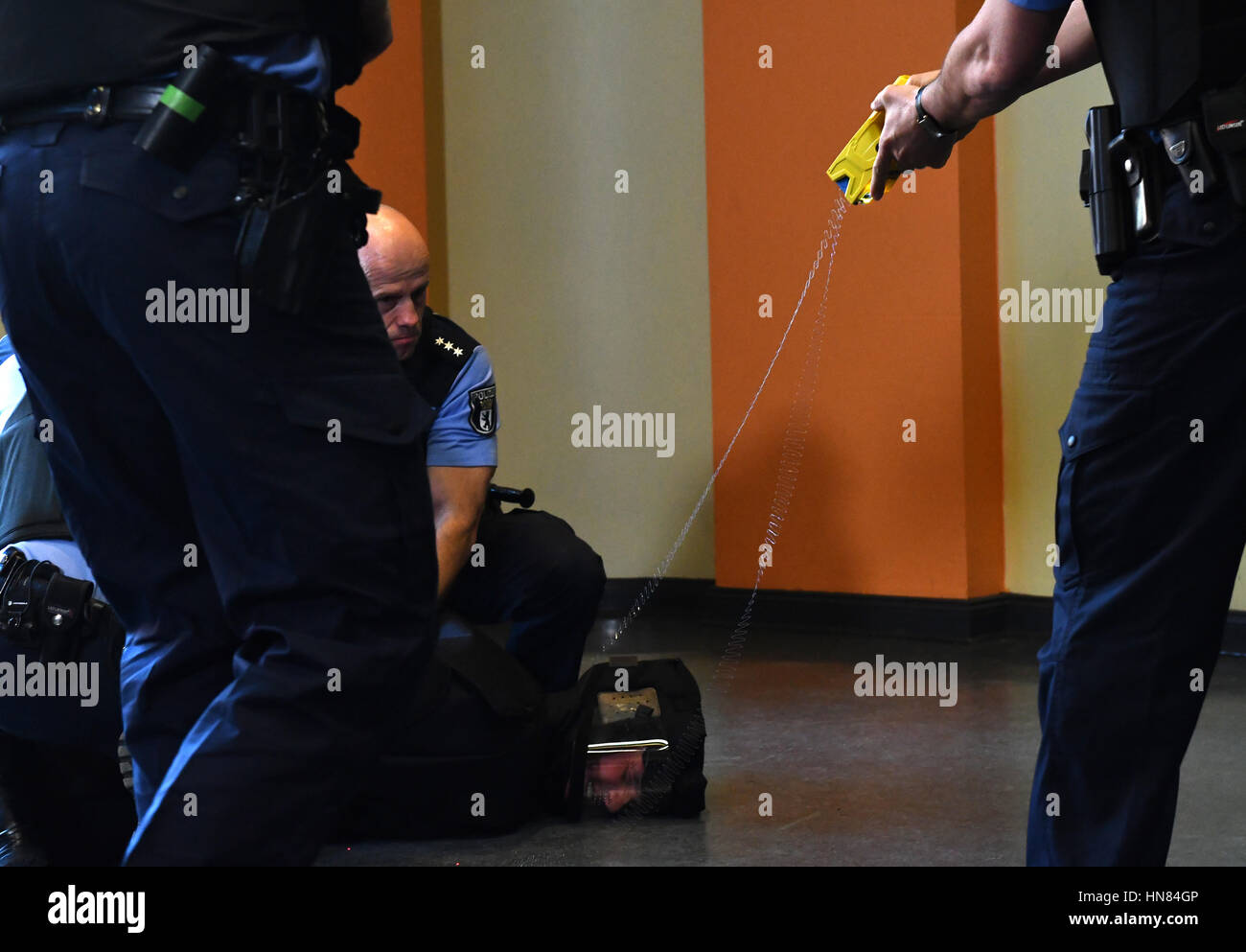 Taser police hi-res stock photography and images - Alamy