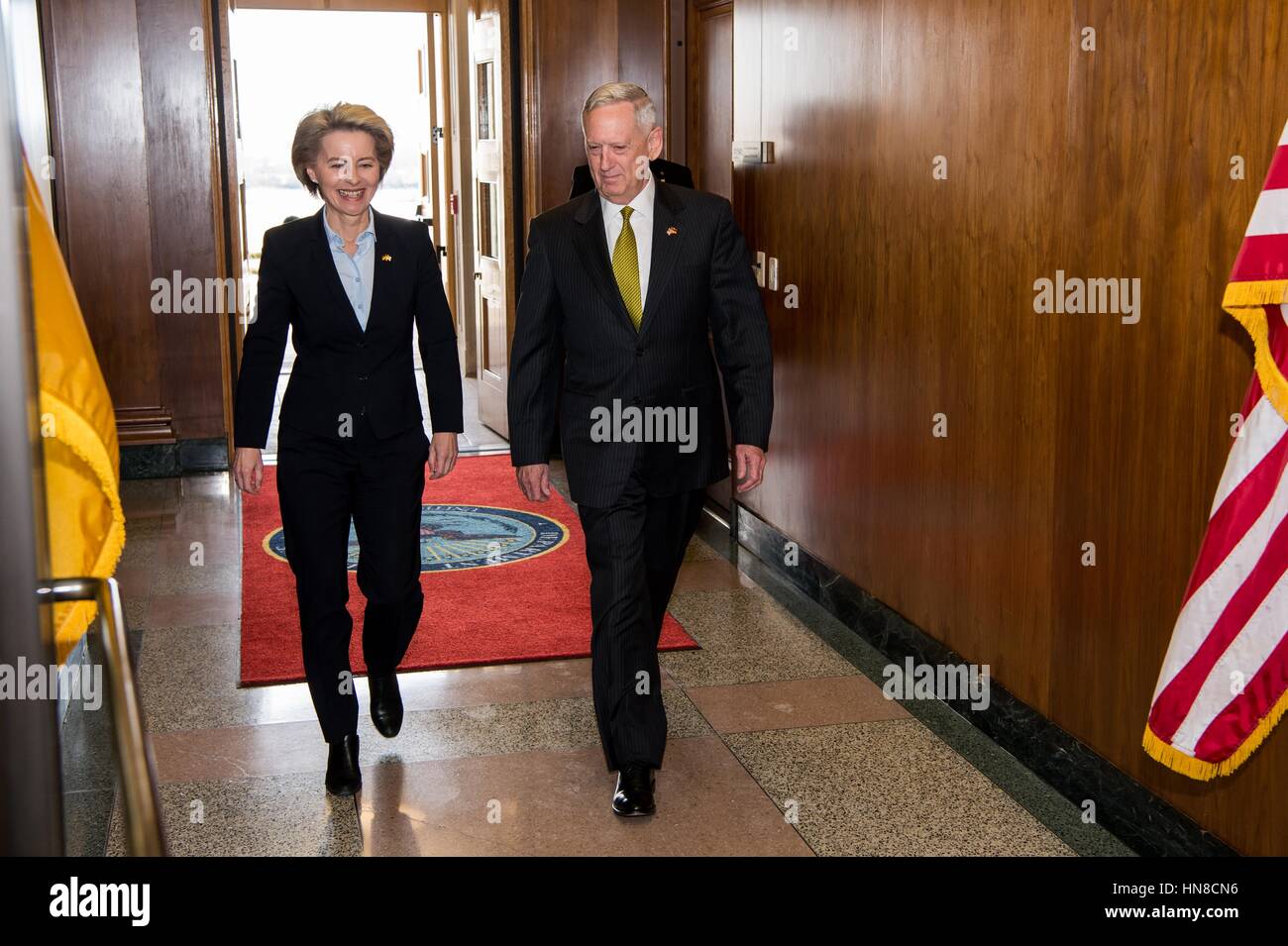 German defence minister ursula von hi-res stock photography and images ...