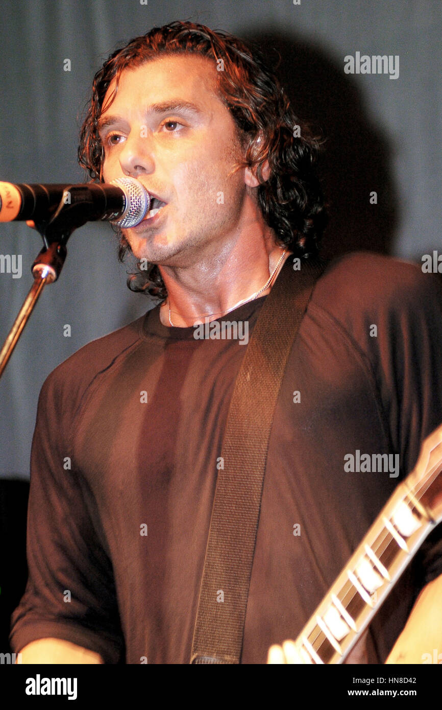 Singer Of The Bush High Resolution Stock Photography and Images - Alamy