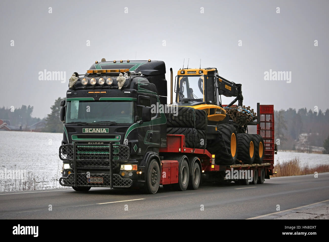 Lowboy trailer scania hi-res stock photography and images - Alamy