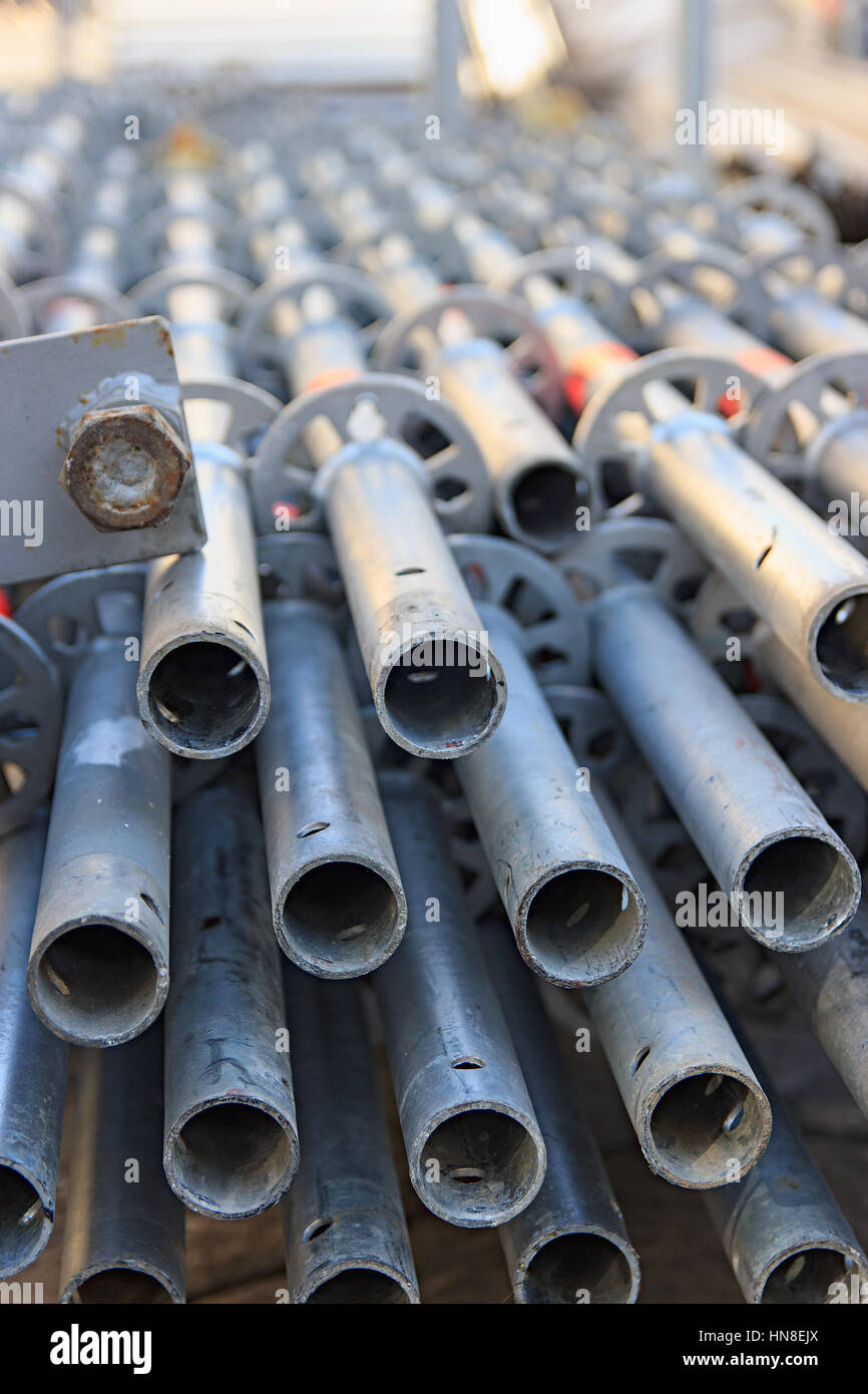 Rusty scaffolding clamp hi-res stock photography and images - Alamy