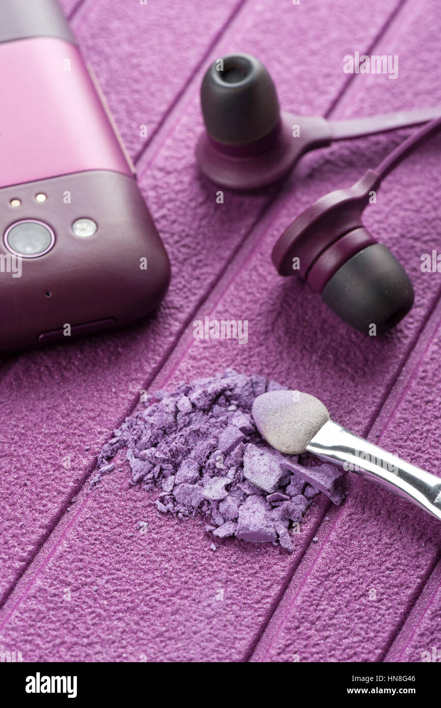 Purple makeup swatch hi-res stock photography and images - Alamy