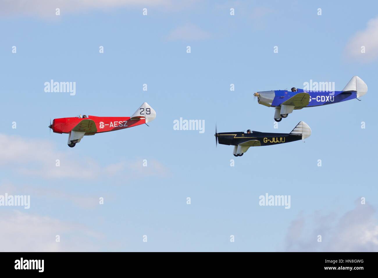 Vintage aircraft flying together hi-res stock photography and images ...