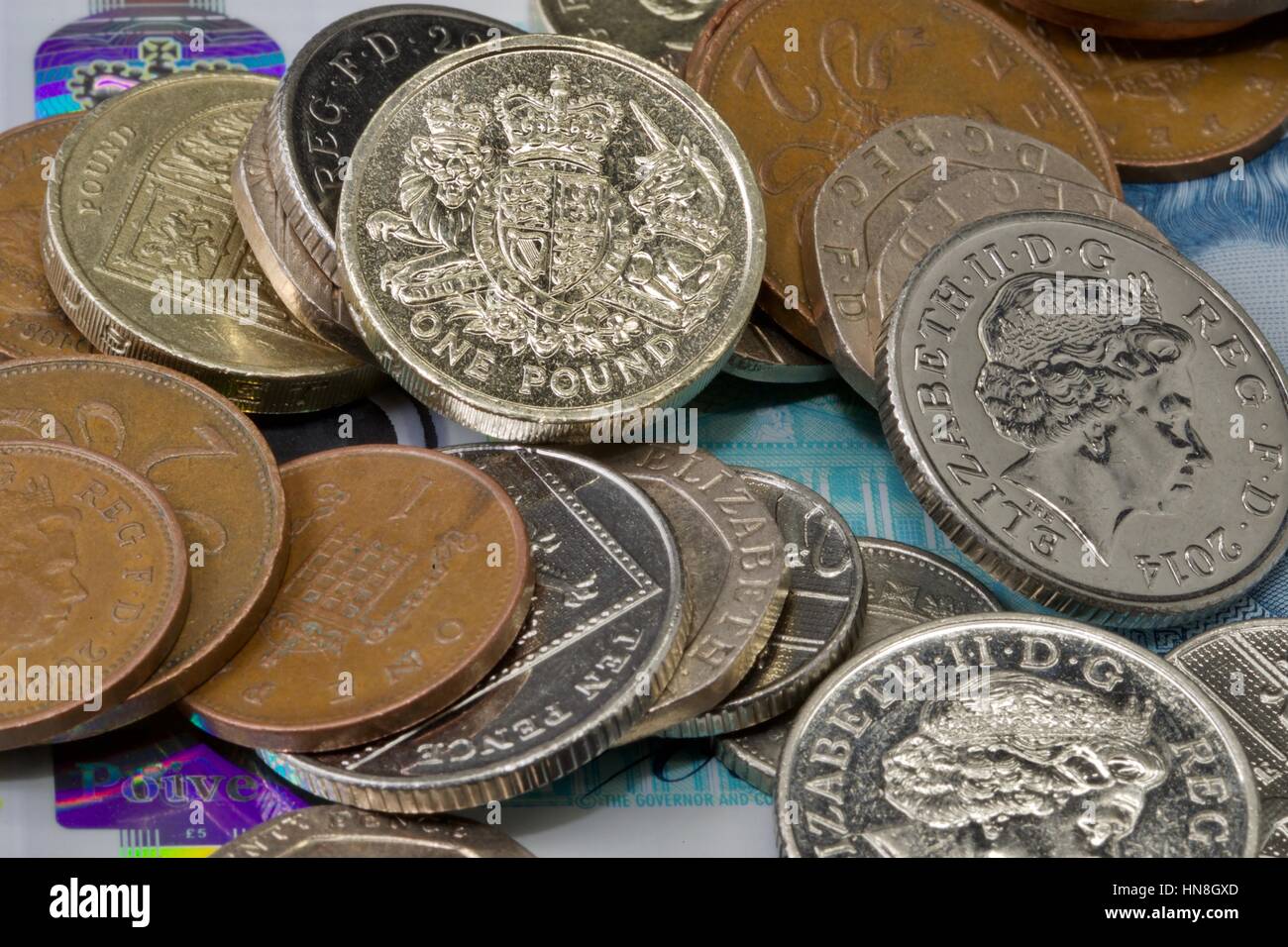 Silver 1p coin hi-res stock photography and images - Alamy