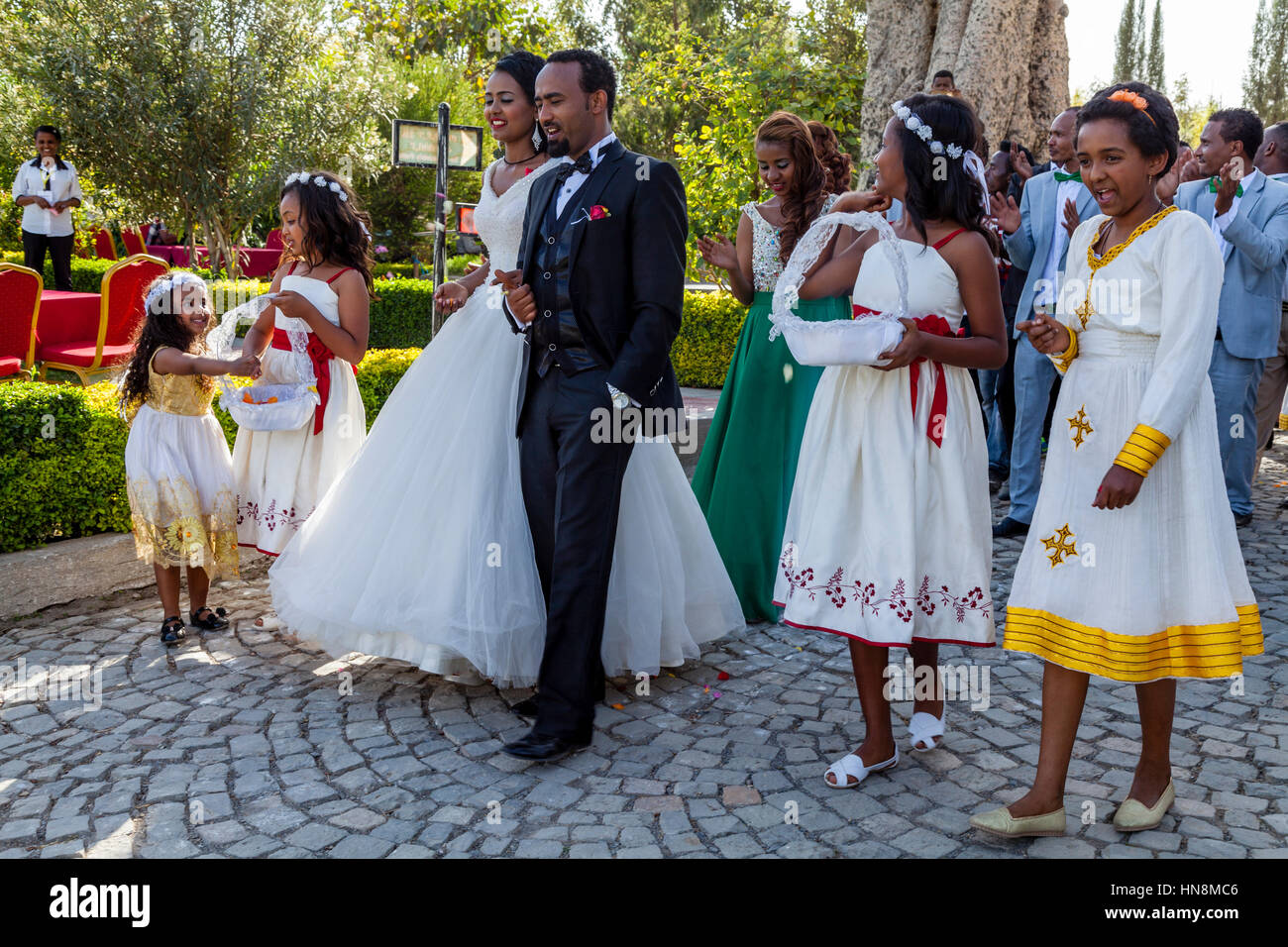 Ethiopian wedding party hi-res stock photography and images - Alamy