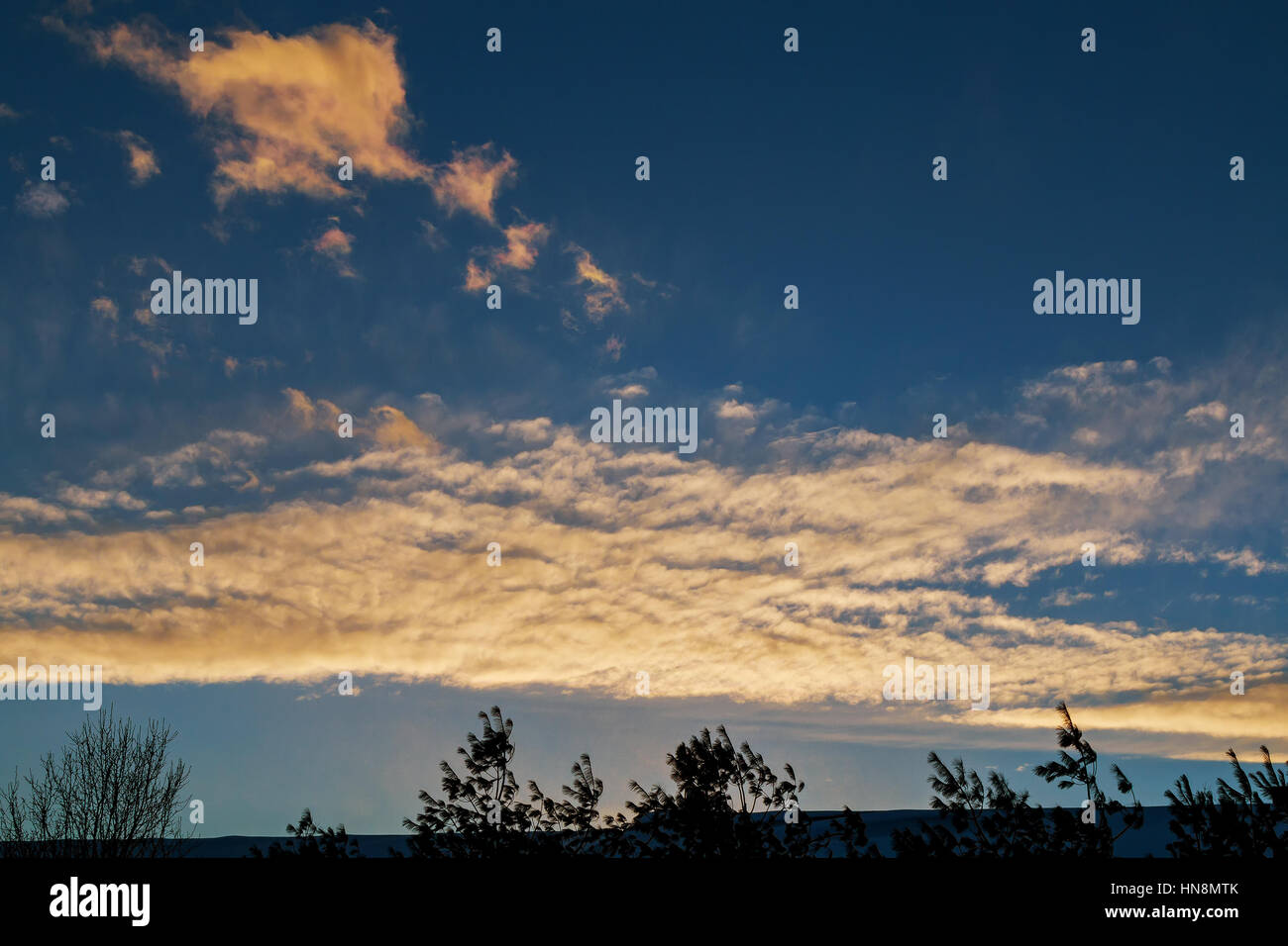 Beautiful sunrise clouds hi-res stock photography and images - Alamy