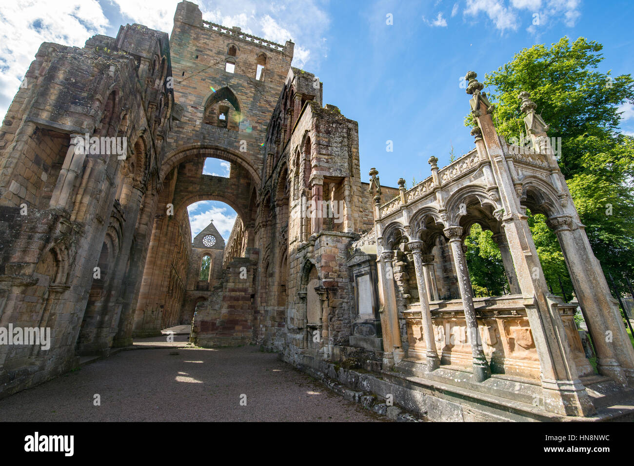 Jedburgh abbey scotland hi-res stock photography and images - Alamy