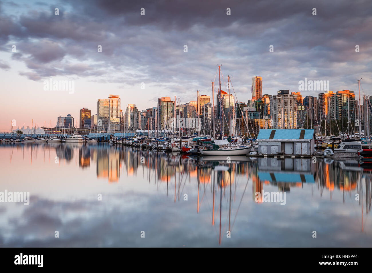 Stanley park seawall hi-res stock photography and images - Alamy