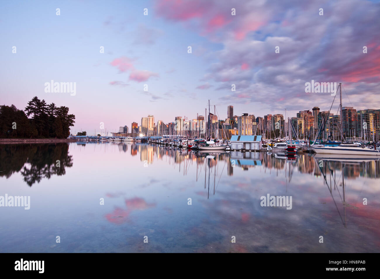 Stanley park seawall hi-res stock photography and images - Alamy