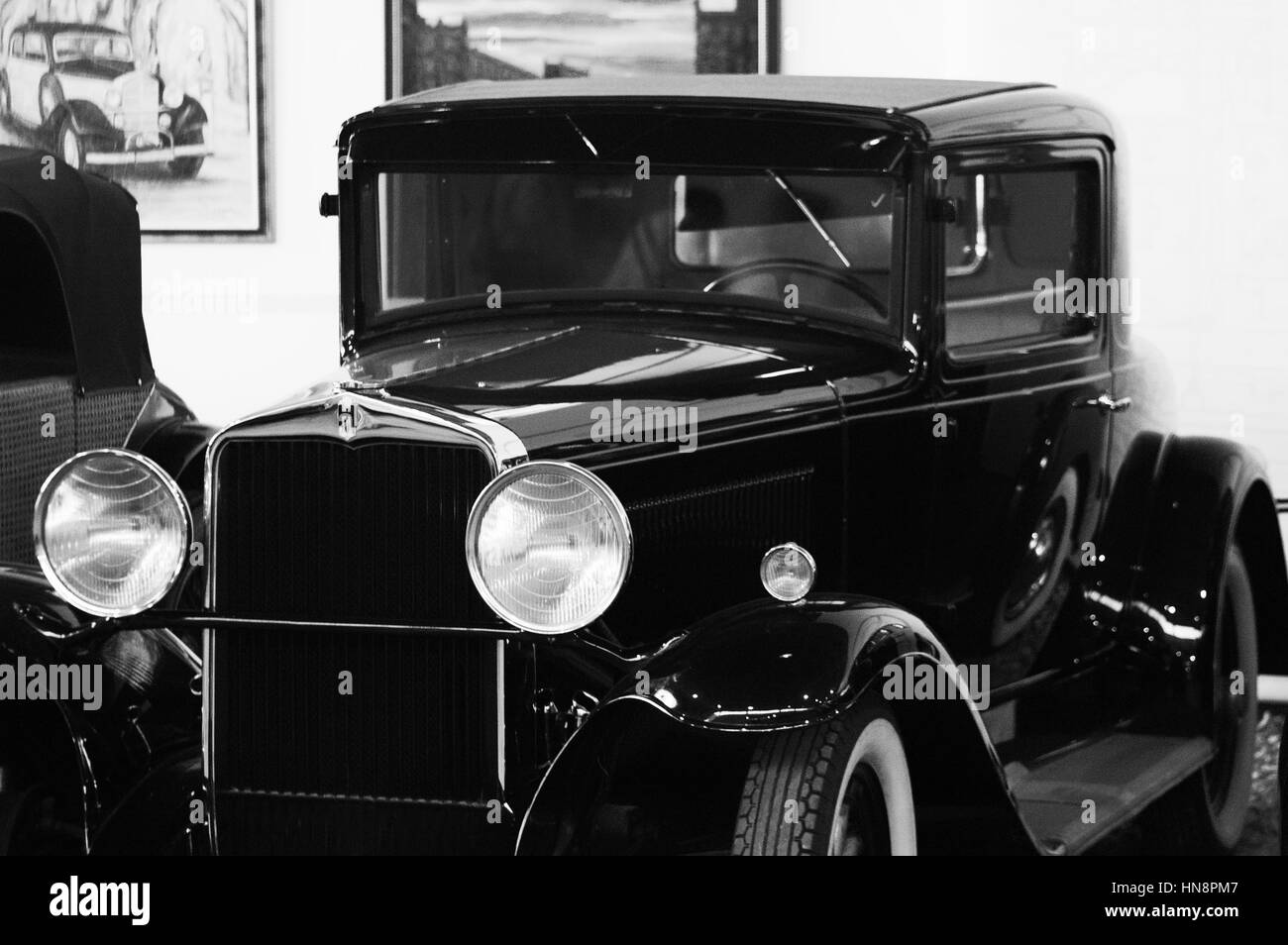 Hupmobile s series illustrations Black and White Stock Photos & Images ...
