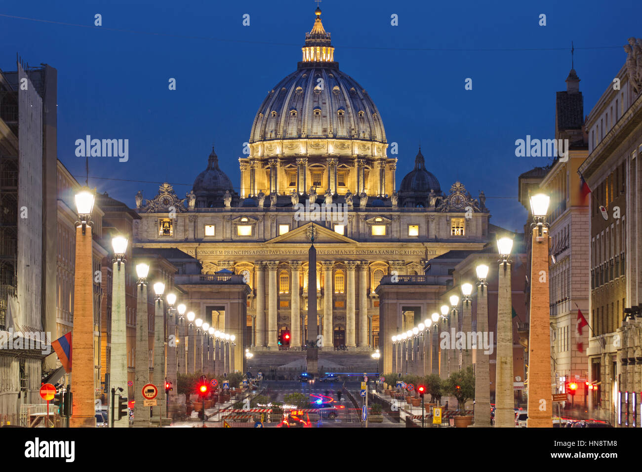 Basilique saint pierre hi-res stock photography and images - Alamy