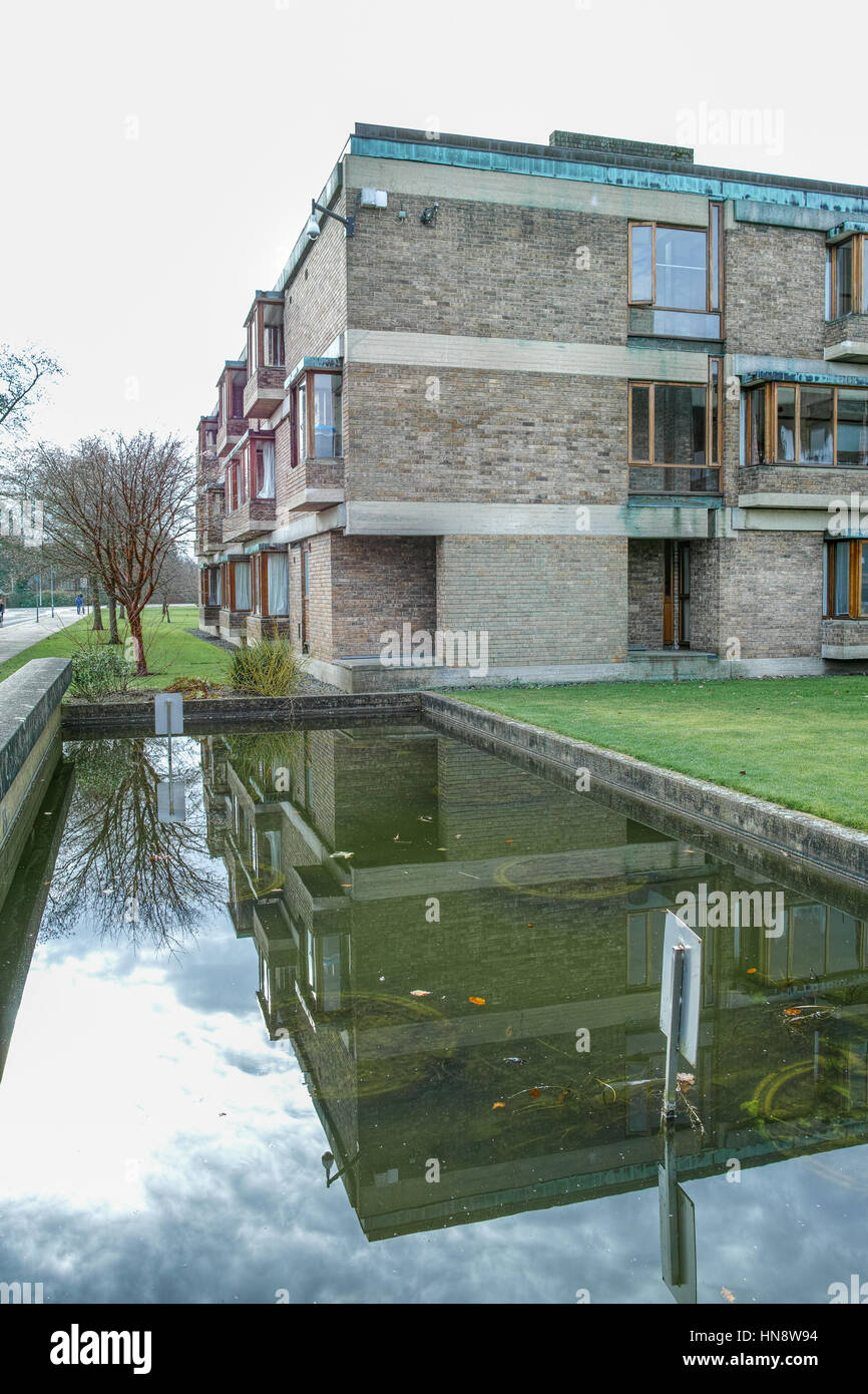 Churchill college hi-res stock photography and images - Alamy