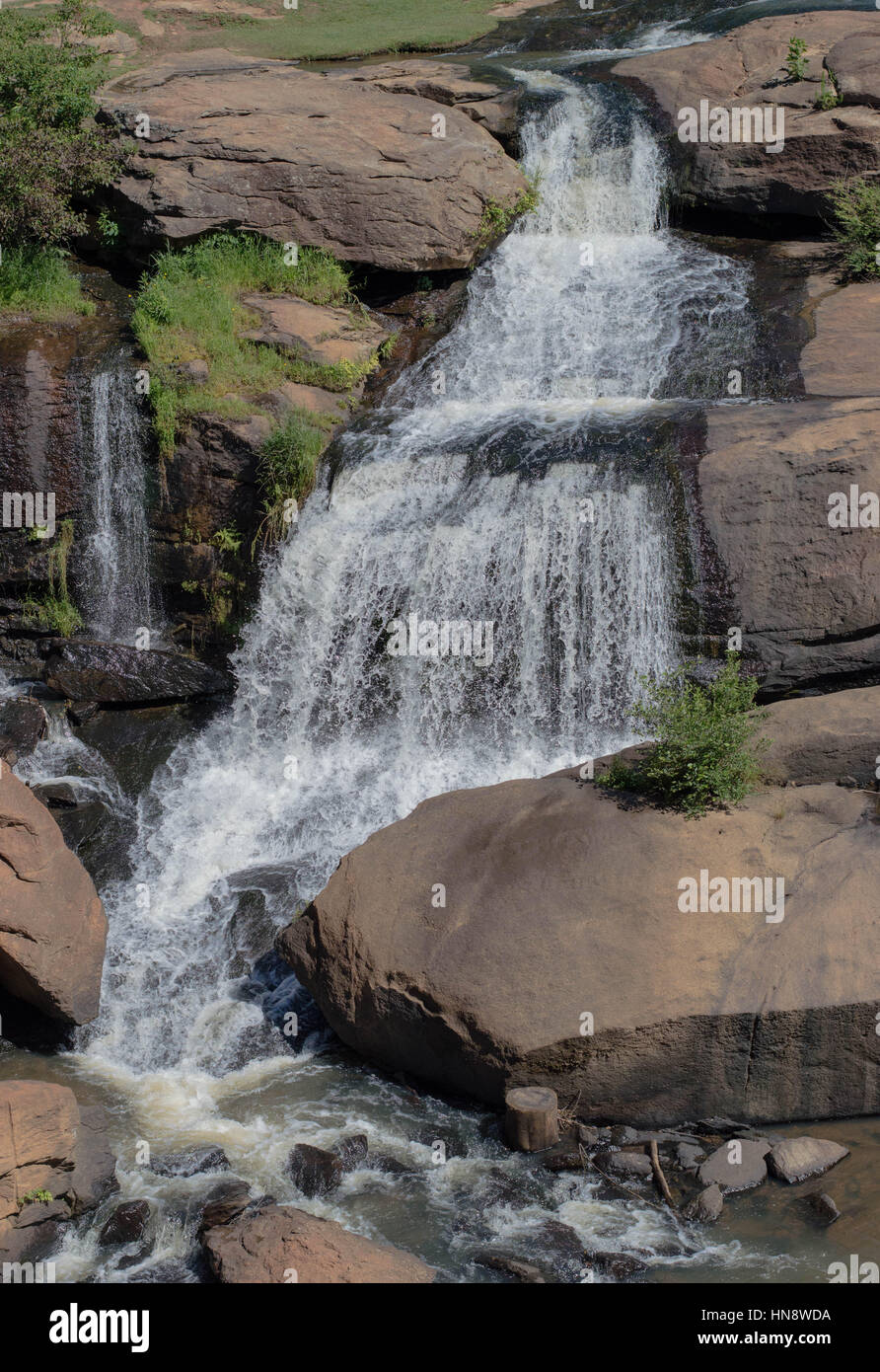 Water cascading cascade hi-res stock photography and images - Alamy