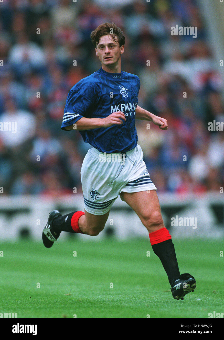 DAVID ROBERTSON GLASGOW RANGERS FC 15 August 1994 Stock Photo - Alamy