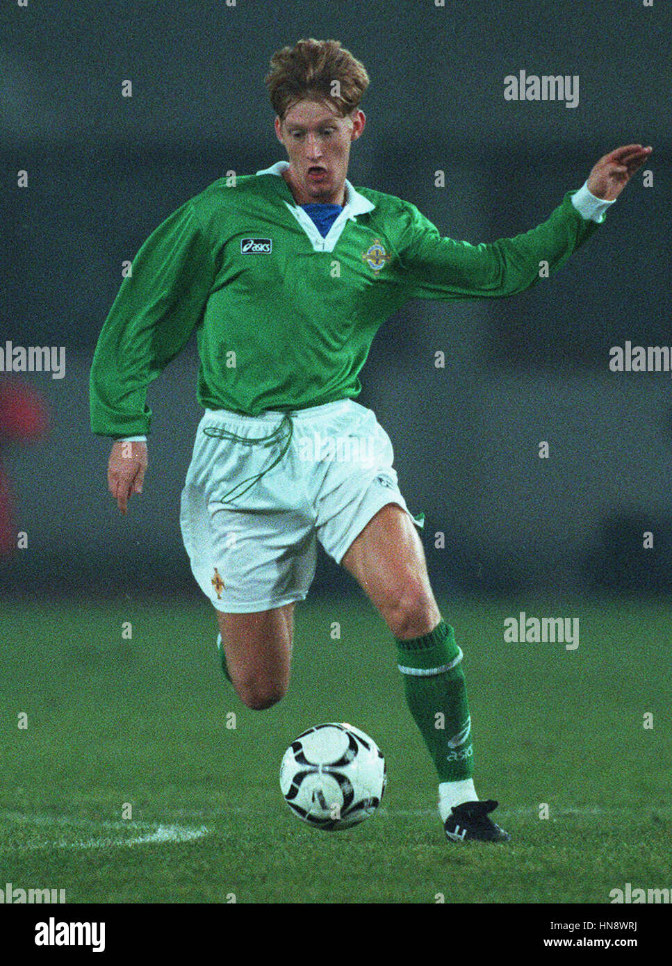 STEVE LOMAS NORTHERN IRELAND & MAN CITY FC 26 October 1994 Stock Photo ...