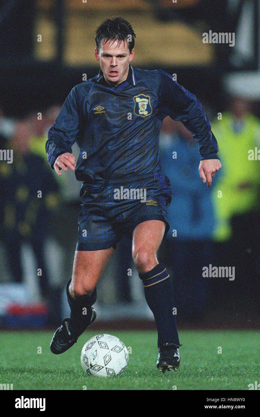 SCOTT BOOTH SCOTLAND & ABERDEEN FC 17 November 1994 Stock Photo - Alamy