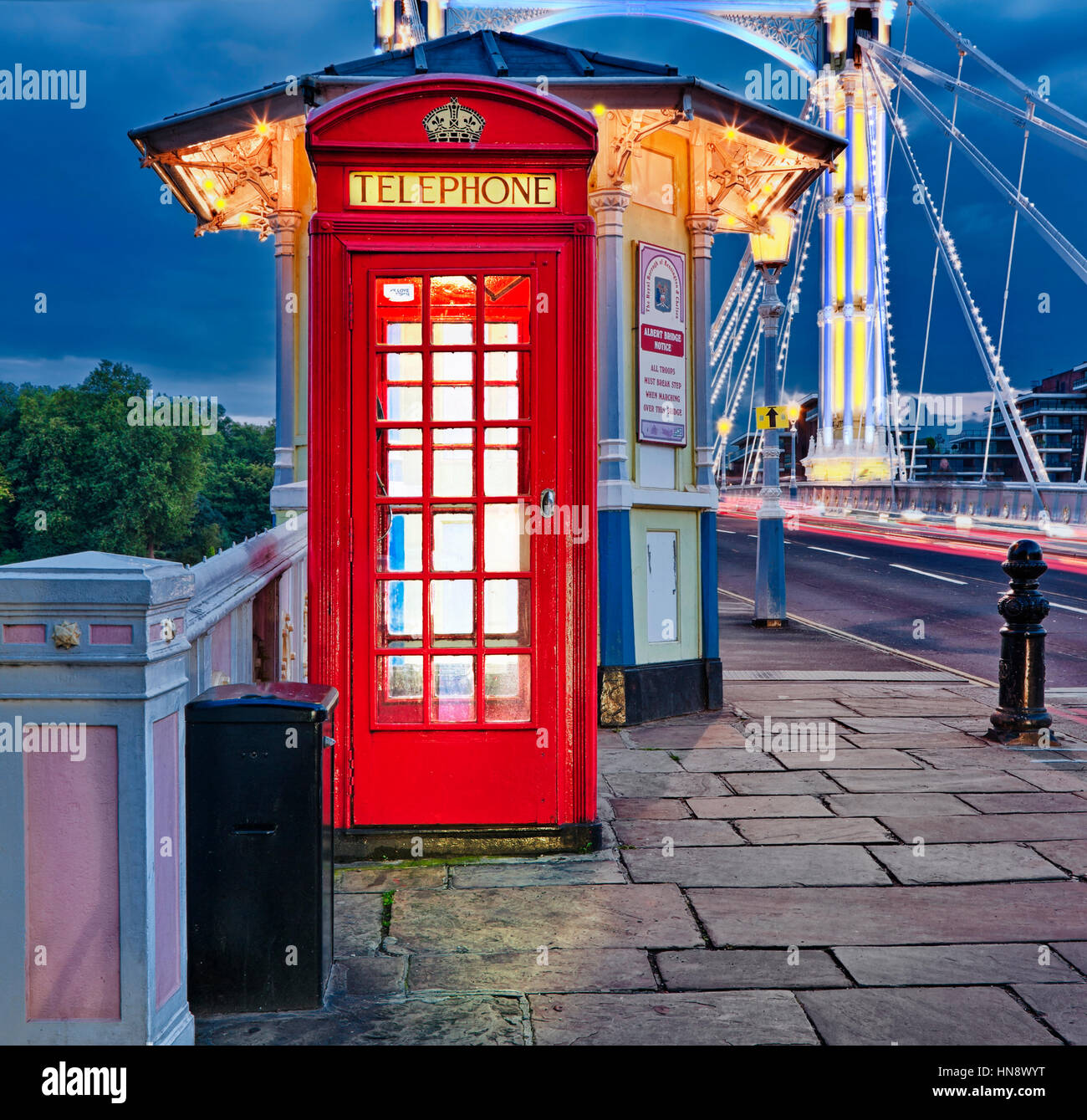 Red neon symbol telephone hi-res stock photography and images - Alamy