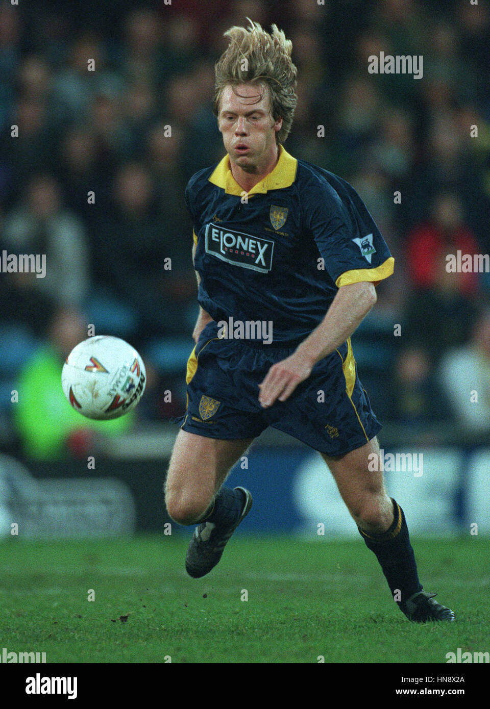 WARREN BARTON WIMBLEDON FC 08 December 1994 Stock Photo - Alamy