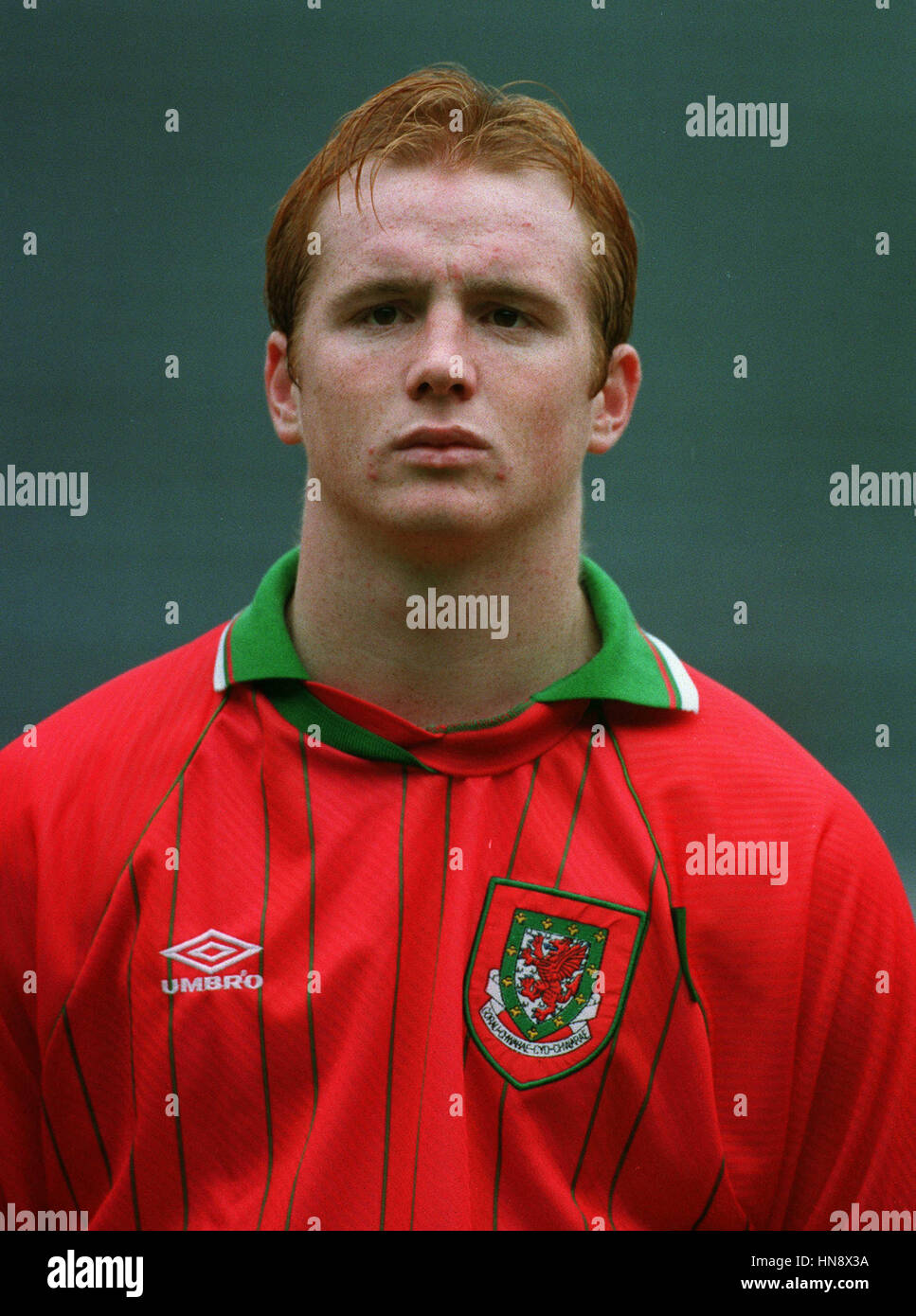 John hartson portrait hi-res stock photography and images - Alamy