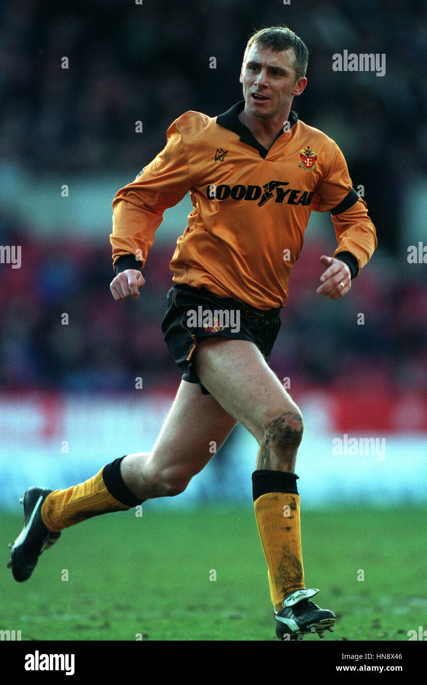 DAVID KELLY WOLVERHAMPTON WANDERERS FC 24 January 1994 Stock Photo - Alamy