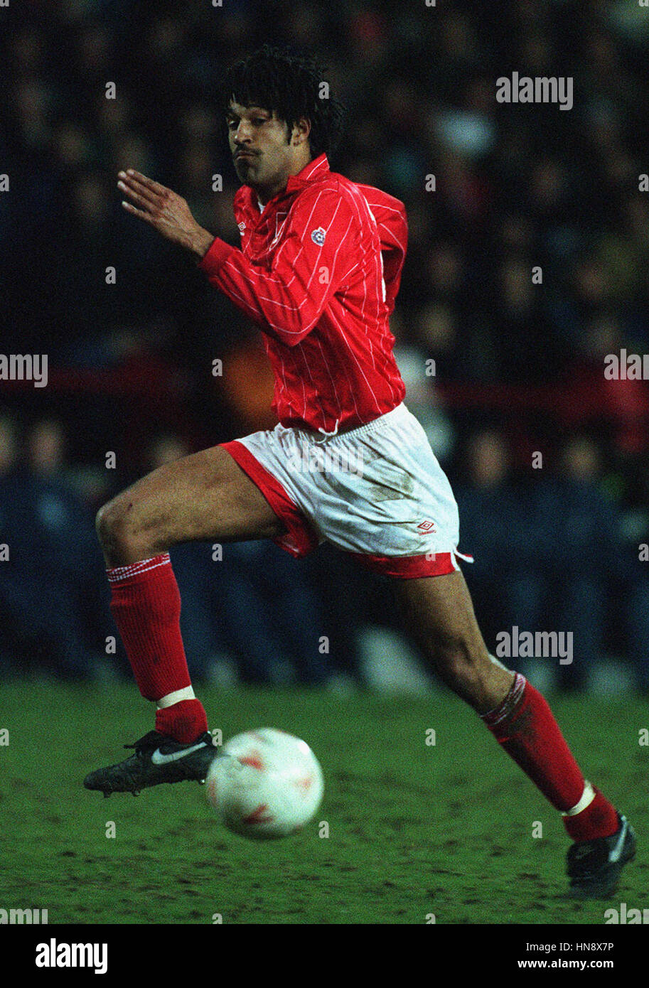 JASON LEE NOTTINGHAM FOREST FC 28 March 1994 Stock Photo - Alamy