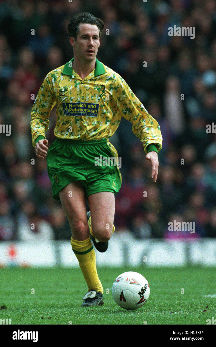 IAN CULVERHOUSE NORWICH CITY FC 06 April 1994 Stock Photo - Alamy