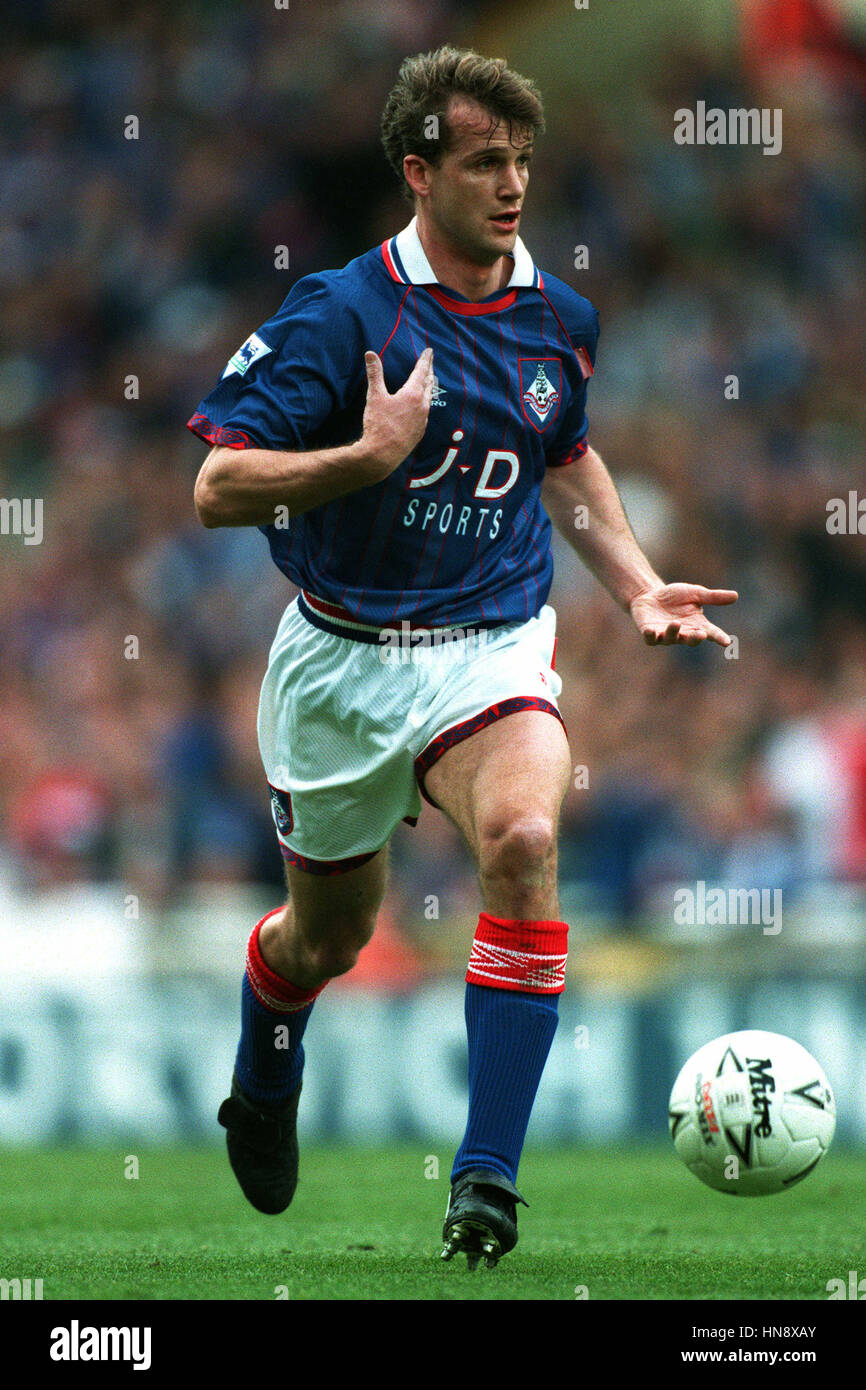RICHARD JOBSON OLDHAM ATHLETIC FC 13 April 1994 Stock Photo - Alamy