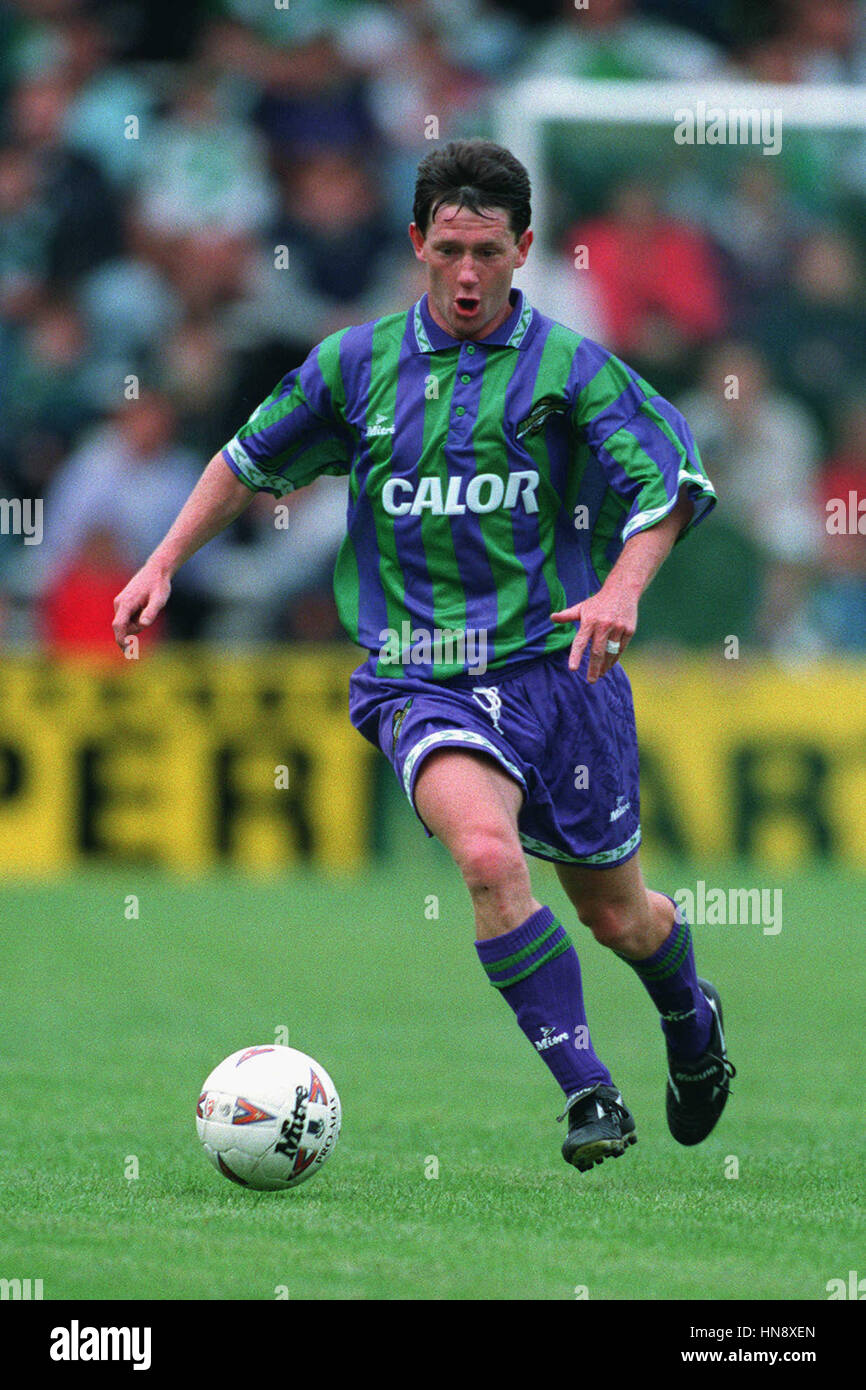 KEVIN MCALLISTER HIBERNIAN FC 09 August 1994 Stock Photo - Alamy