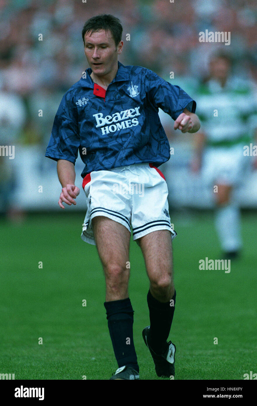JAMIE MCGOWAN FALKIRK FC 15 August 1994 Stock Photo - Alamy