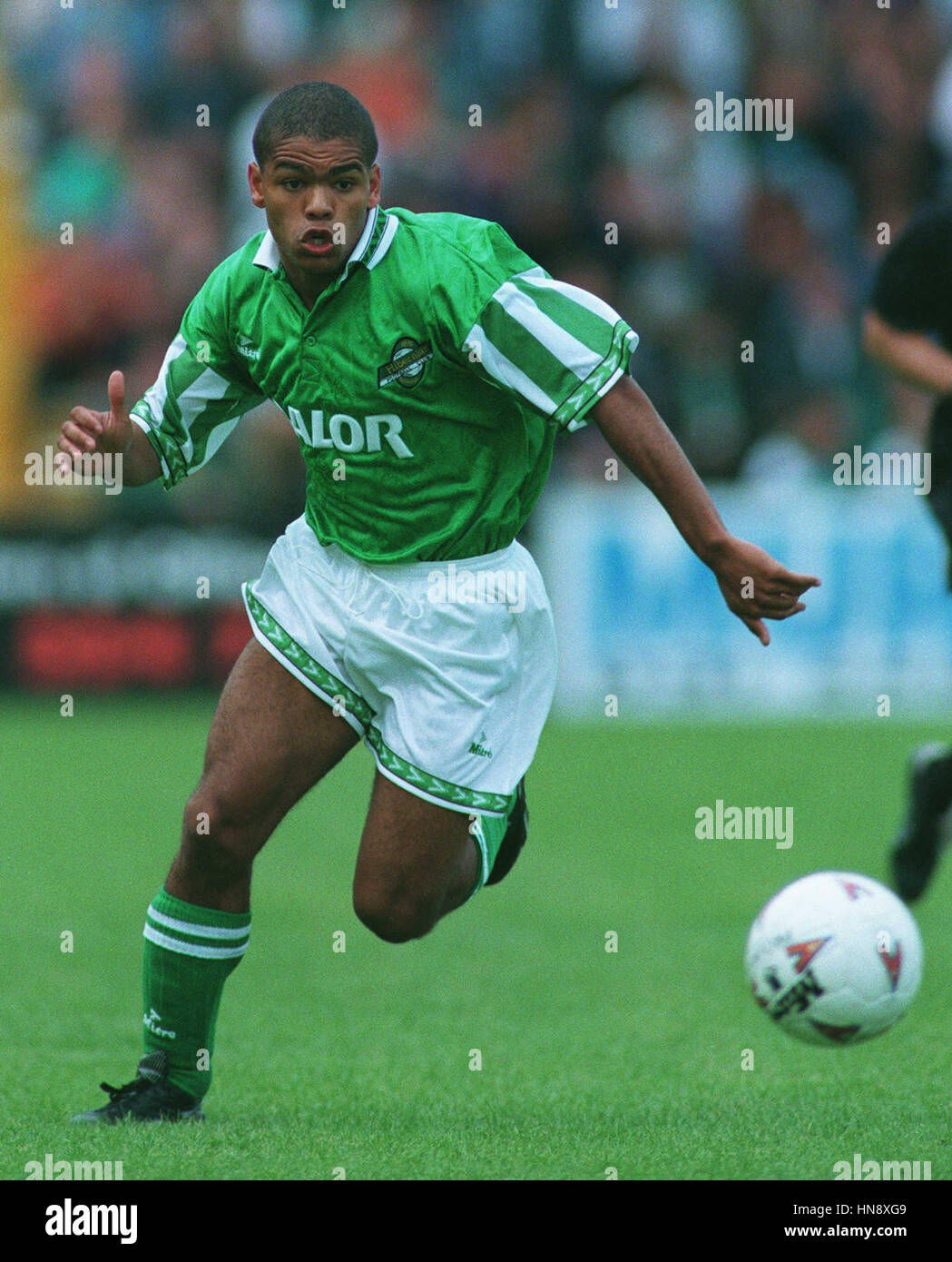 KEVIN HARPER HIBERNIAN FC 17 August 1994 Stock Photo - Alamy