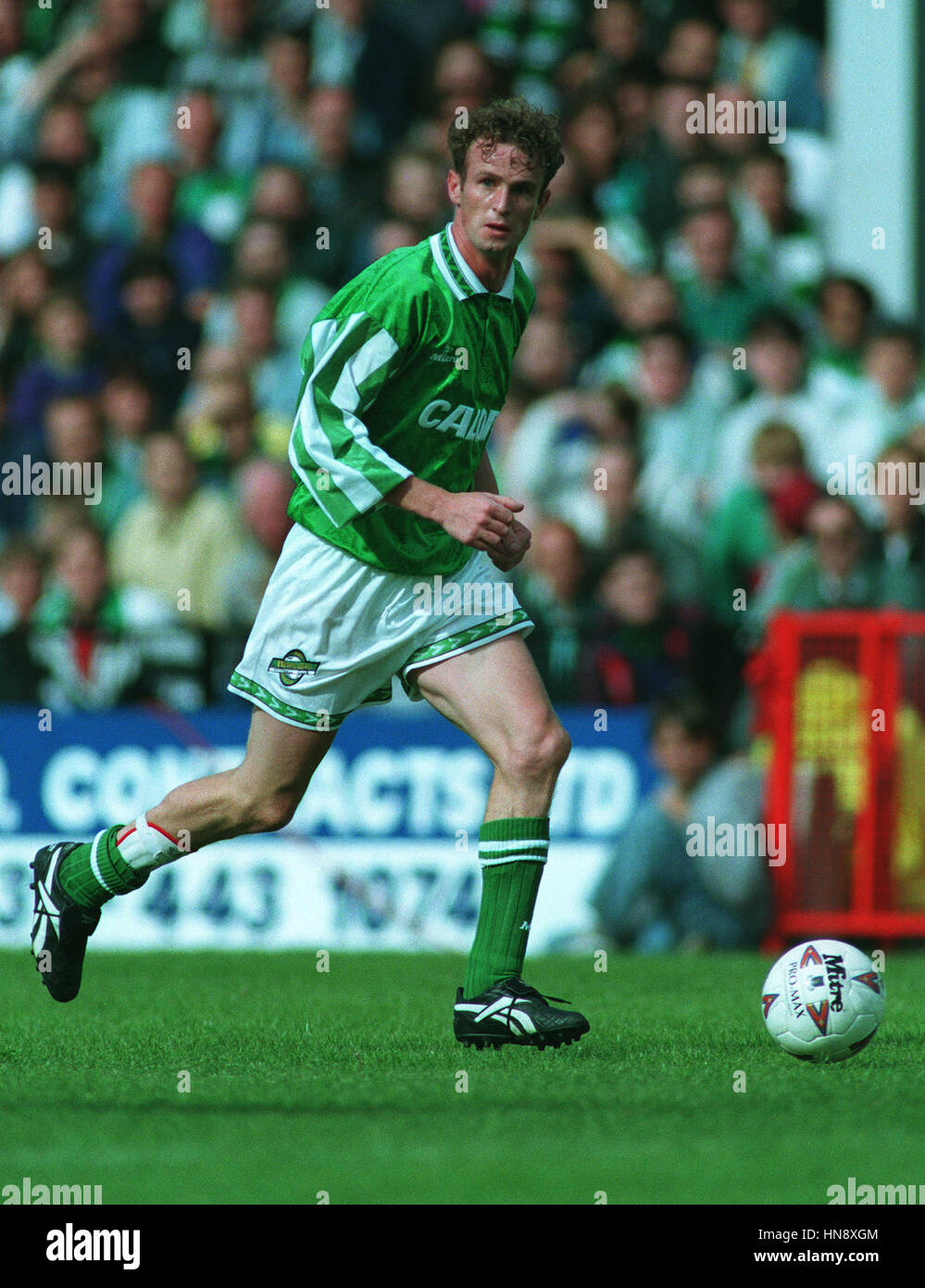 MICHAEL O'NEILL NORTHERN IRELAND & HIBERNIAN 17 August 1994 Stock Photo ...