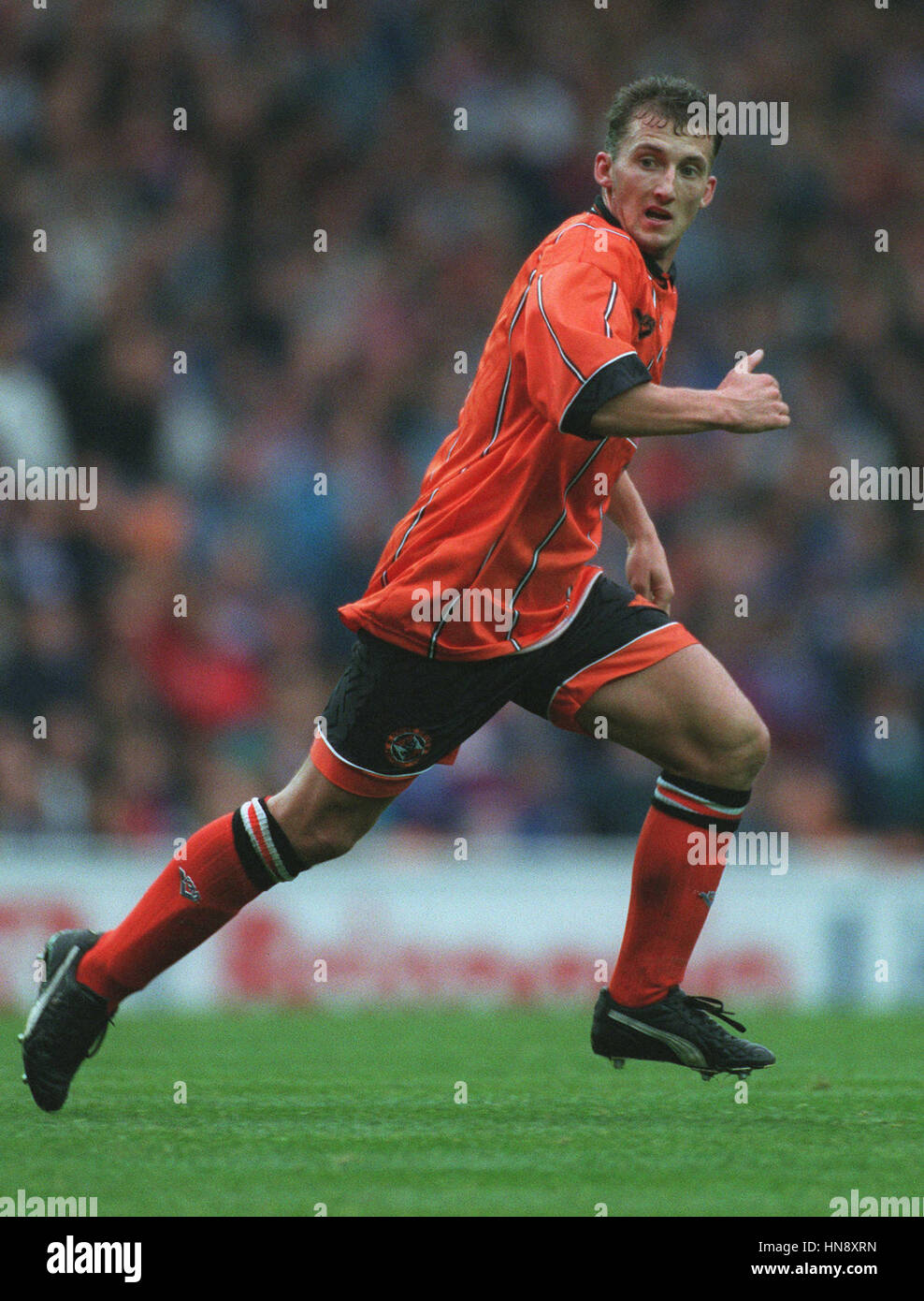 BILLY MCKINLAY DUNDEE UNITED FC 10 October 1994 Stock Photo - Alamy