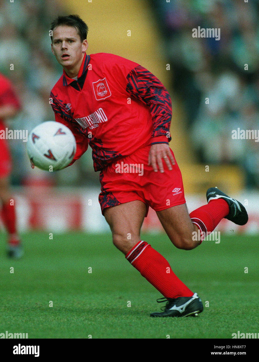 SCOTT BOOTH ABERDEEN FC 10 October 1994 Stock Photo - Alamy