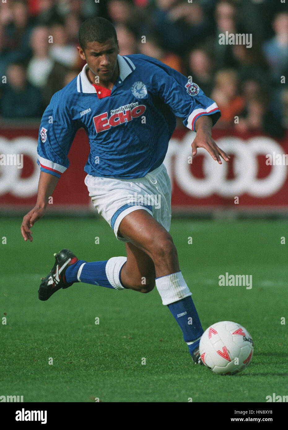 ANDY SCOTT. CARDIFF CITY FC 01 November 1994 Stock Photo - Alamy