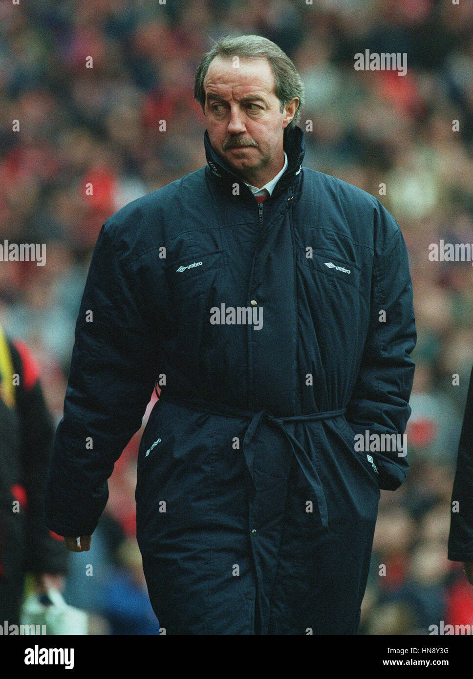 FRANK CLARK NOTTINGHAM FOREST MANAGER 19 December 1994 Stock Photo - Alamy