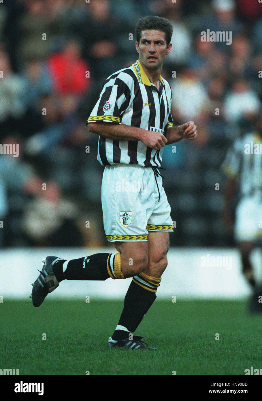 GARY MILLS NOTTS COUNTY FC 24 October 1994 Stock Photo - Alamy