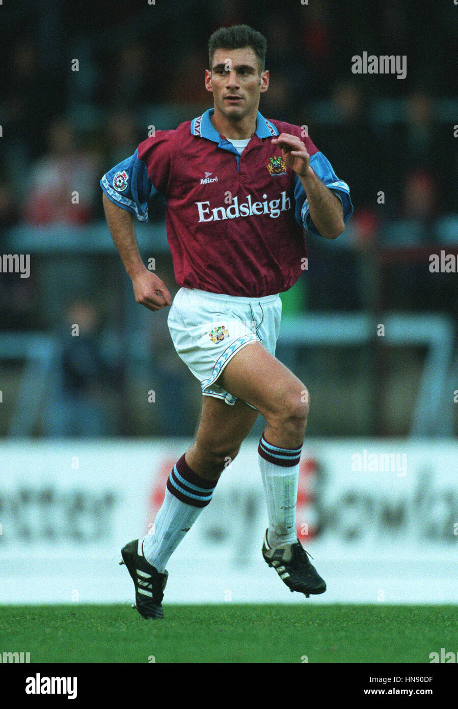 ADRIAN RANDALL BURNLEY FC 21 November 1994 Stock Photo - Alamy