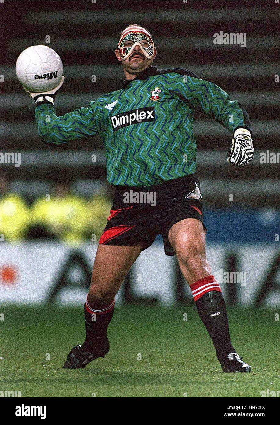 BRUCE GROBBELAAR SHEFFIELD WED V SOUTHAMPTON SHEFFIELD WED V ...