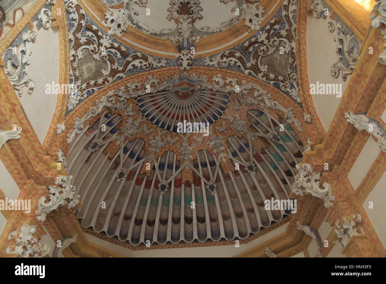 Spanish church interior domed ceiling hi-res stock photography and ...