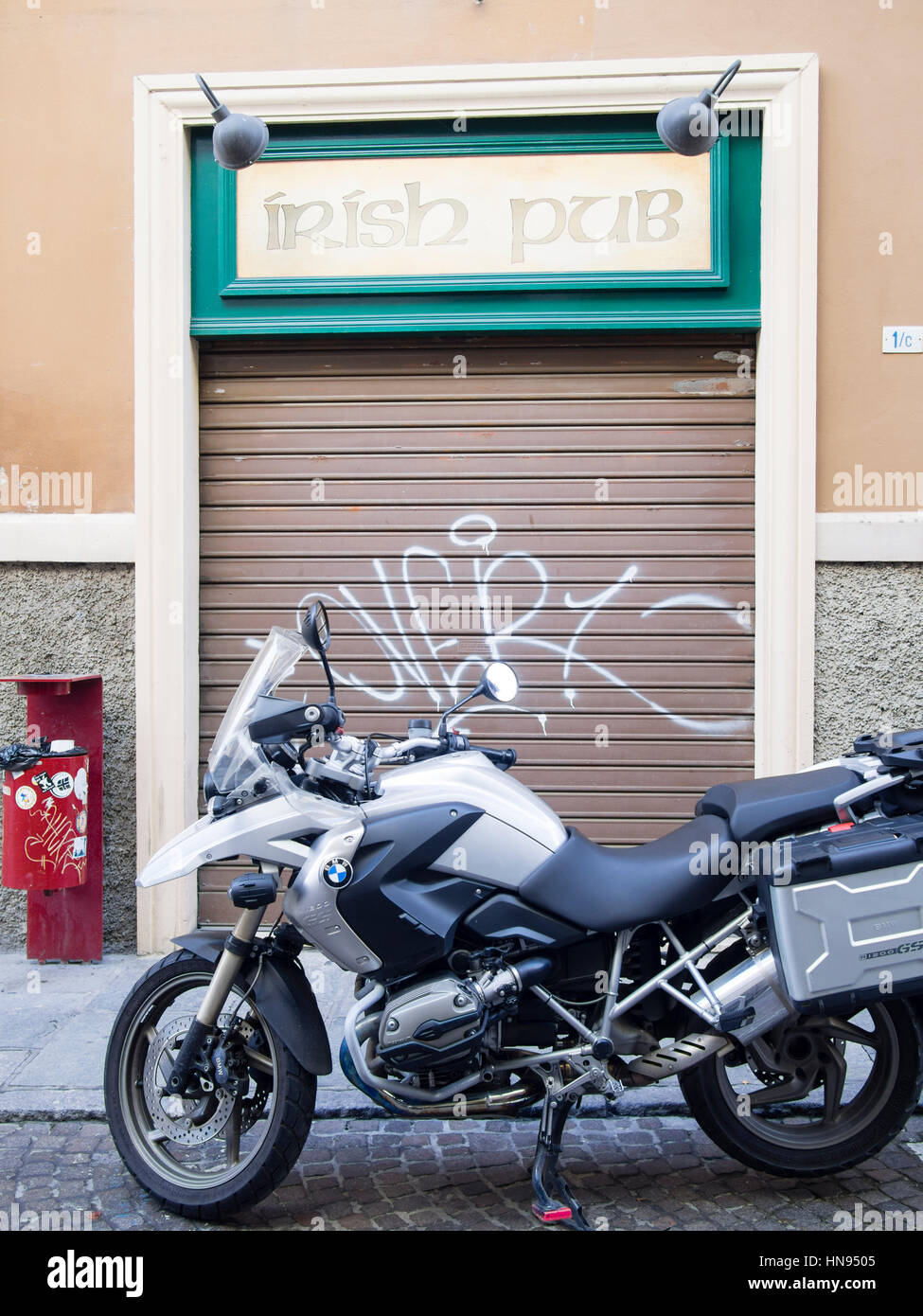 Dublin pub in Parma, Italy Stock Photo - Alamy
